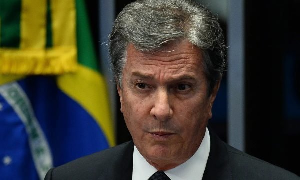 Former Brazil President arrested and asked to begin prison sentence ...
